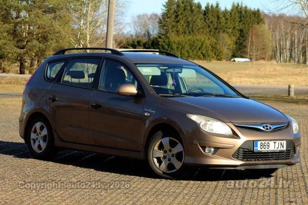 Beige Hyundai i30 2012 in Tartu, with an engine capacity of 1.40 L and mileage of 237 thousand km for 1999 €, photo 1 on AUTOMOTO.COM.LV