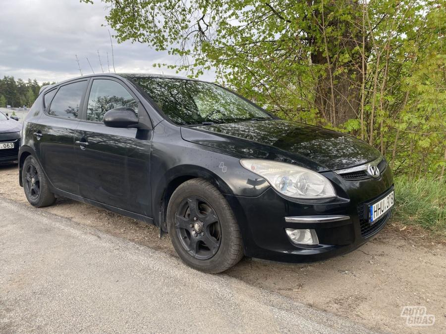 Melns Hyundai i30 2007 Viļņa, ar dzinēja tilpumu 1.60 L un nobraukumu 243 tūkst. km par 550 €, foto 3 vietnē AUTOMOTO.COM.LV