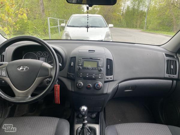 Черный Хендай i30 2007 в Вильнюс, объемом двигателя 1.60 л и пробегом 243 тыс. км за 550 €, фото 7 на AUTOMOTO.COM.LV