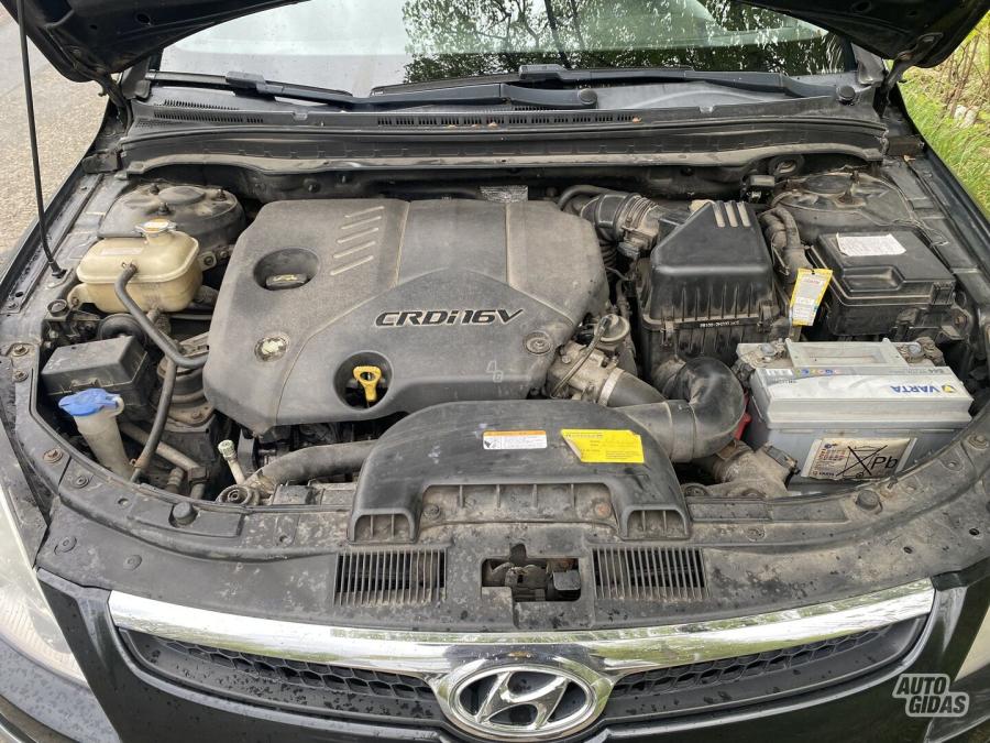 Melns Hyundai i30 2007 Viļņa, ar dzinēja tilpumu 1.60 L un nobraukumu 243 tūkst. km par 550 €, foto 13 vietnē AUTOMOTO.COM.LV