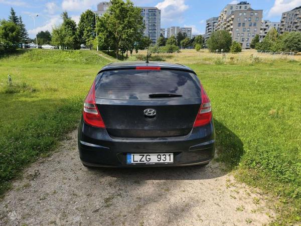 Черный Хендай i30 2007 в Вильнюс, объемом двигателя 1.58 л и пробегом 320 тыс. км за 550 €, фото 6 на AUTOMOTO.COM.LV