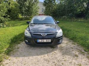 Melns Hyundai i30 2007 Viļņa, ar dzinēja tilpumu 1.58 L un nobraukumu 320 tūkst. km par 500 €, foto 3 vietnē AUTOMOTO.COM.LV