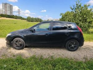 Melns Hyundai i30 2007 Viļņa, ar dzinēja tilpumu 1.58 L un nobraukumu 320 tūkst. km par 500 €, foto 6 vietnē AUTOMOTO.COM.LV