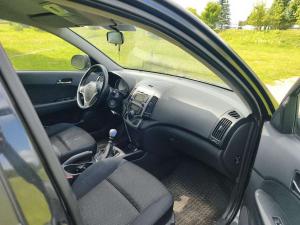 Melns Hyundai i30 2007 Viļņa, ar dzinēja tilpumu 1.58 L un nobraukumu 320 tūkst. km par 500 €, foto 11 vietnē AUTOMOTO.COM.LV