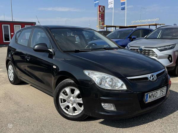 Melns Hyundai i30 2007 Viļņa, ar dzinēja tilpumu 1.58 L un nobraukumu 347 tūkst. km par 1590 €, foto 4 vietnē AUTOMOTO.COM.LV
