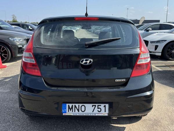 Melns Hyundai i30 2007 Viļņa, ar dzinēja tilpumu 1.58 L un nobraukumu 347 tūkst. km par 1590 €, foto 6 vietnē AUTOMOTO.COM.LV