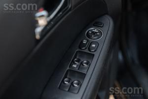 Черный Хендай i30 2008 в Рига, объемом двигателя 2.00 л и пробегом 267 тыс. км за 1400 €, фото 10 на AUTOMOTO.COM.LV