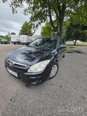 Melns Hyundai i30 2008 Rīga, ar dzinēja tilpumu 1.40 L un nobraukumu 146 tūkst. km par 2850 €, foto 4 vietnē AUTOMOTO.COM.LV