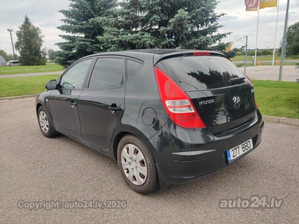 Melns Hyundai i30 2008 Tartu, ar dzinēja tilpumu 1.40 L un nobraukumu 166 tūkst. km par 2650 €, foto 2 vietnē AUTOMOTO.COM.LV