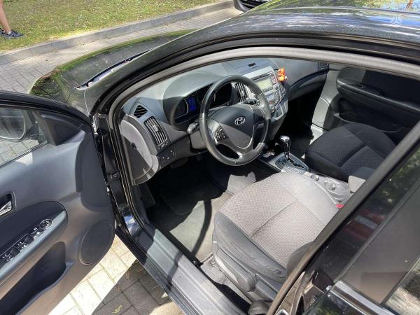 Черный Хендай i30 2008 в Бирштонас, объемом двигателя 1.60 л и пробегом 300 тыс. км за 3090 €, фото 10 на AUTOMOTO.COM.LV