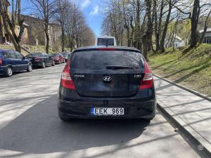 Черный Хендай i30 2008 в Вильнюс, объемом двигателя 1.59 л и пробегом 211 тыс. км за 600 €, фото 4 на AUTOMOTO.COM.LV