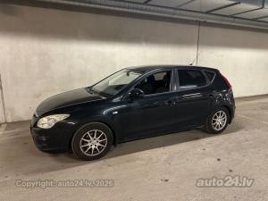 Черный Хендай i30 2008 в Таллин, объемом двигателя 1.40 л и пробегом 248 тыс. км за 990 €, фото 3 на AUTOMOTO.COM.LV