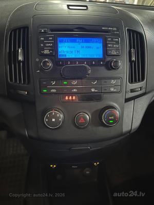 Черный Хендай i30 2008 в Таллин, объемом двигателя 1.40 л и пробегом 248 тыс. км за 990 €, фото 8 на AUTOMOTO.COM.LV