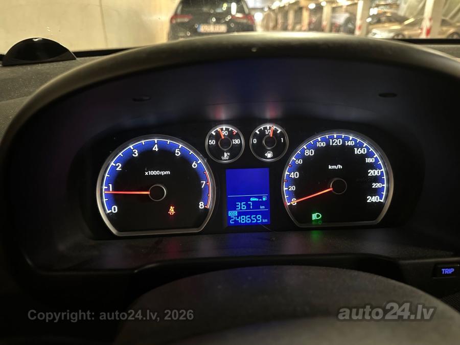 Черный Хендай i30 2008 в Таллин, объемом двигателя 1.40 л и пробегом 248 тыс. км за 990 €, фото 9 на AUTOMOTO.COM.LV