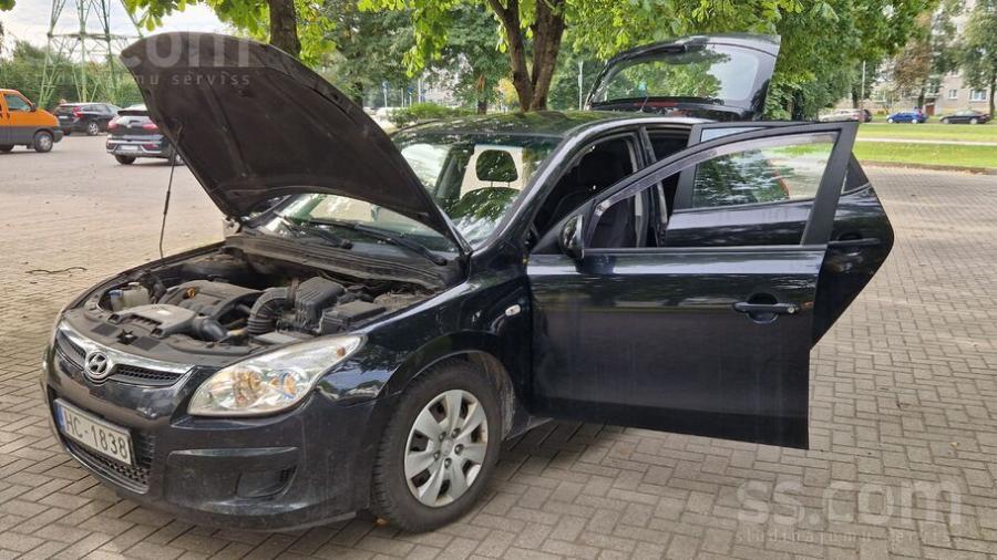 Melns Hyundai i30 2008 Rīga, ar dzinēja tilpumu 1.40 L un nobraukumu 0 tūkst. km par 770 €, foto 17 vietnē AUTOMOTO.COM.LV