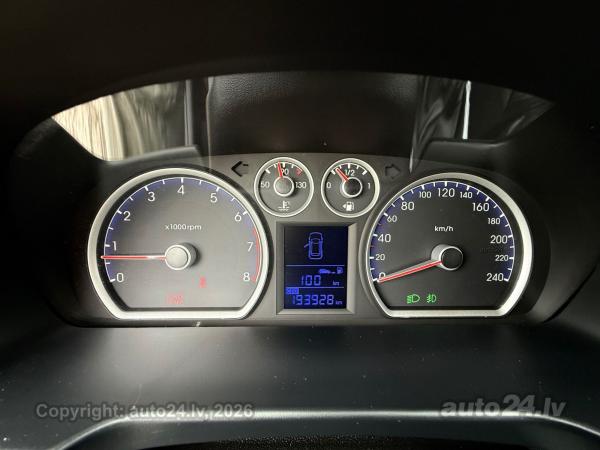 Hyundai i30 2008 in Tartu on AUTOMOTO.COM.LV Black Hyundai i30 2008 in Tartu, with an engine capacity of 1.60 L and mileage of 194 thousand km for 2499 €, photo 8 on AUTOMOTO.COM.LV