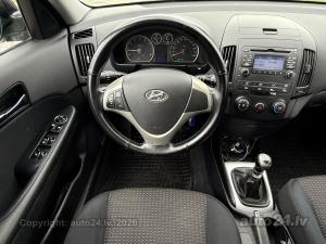 Melns Hyundai i30 2008 Tartu, ar dzinēja tilpumu 1.60 L un nobraukumu 194 tūkst. km par 2499 €, foto 9 vietnē AUTOMOTO.COM.LV