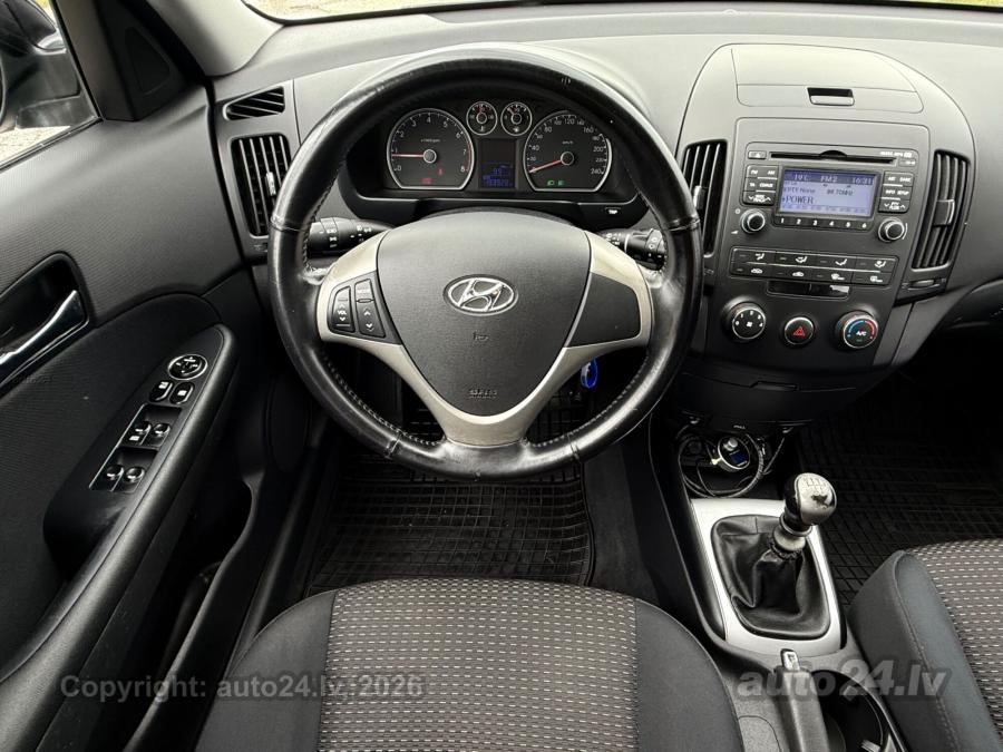 Melns Hyundai i30 2008 Tartu, ar dzinēja tilpumu 1.60 L un nobraukumu 194 tūkst. km par 2499 €, foto 9 vietnē AUTOMOTO.COM.LV