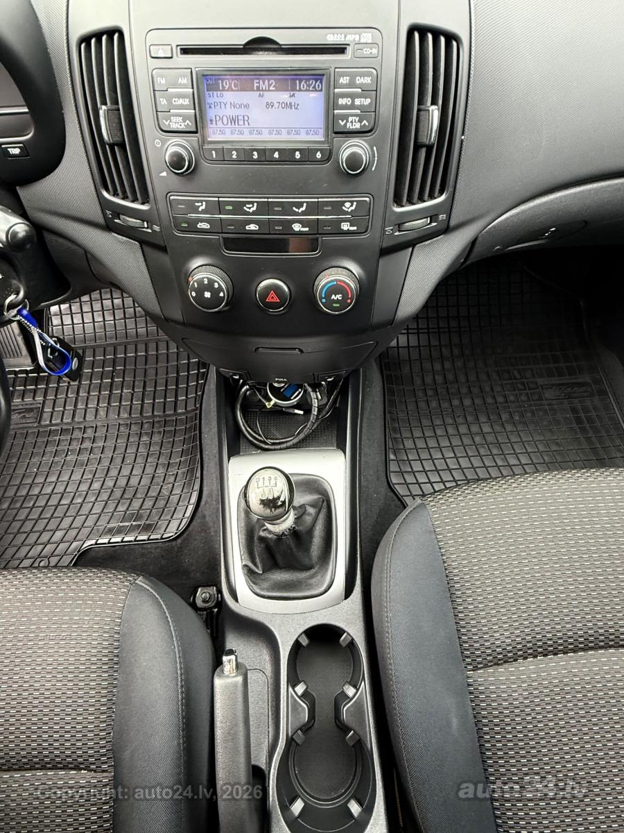 Melns Hyundai i30 2008 Tartu, ar dzinēja tilpumu 1.60 L un nobraukumu 194 tūkst. km par 2499 €, foto 11 vietnē AUTOMOTO.COM.LV