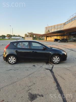 Melns Hyundai i30 2008 Rīga, ar dzinēja tilpumu 1.40 L un nobraukumu 208 tūkst. km par 1350 €, foto 10 vietnē AUTOMOTO.COM.LV