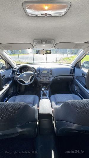 Black Hyundai i30 2008 in Parnu, with an engine capacity of 1.60 L and mileage of 212 thousand km for 1500 €, photo 11 on AUTOMOTO.COM.LV