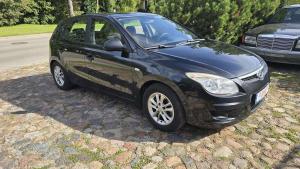 Black Hyundai i30 2008 in Alytus, with an engine capacity of 1.40 L and mileage of 205 thousand km for 2250 €, photo  on AUTOMOTO.COM.LV