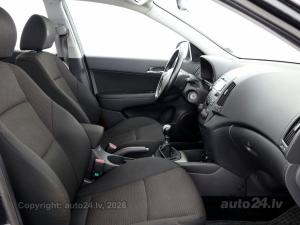 Melns Hyundai i30 2009 Tallina, ar dzinēja tilpumu 1.60 L un nobraukumu 95 tūkst. km par 2799 €, foto 6 vietnē AUTOMOTO.COM.LV