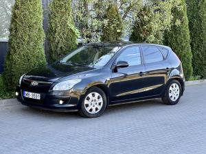 Черный Хендай i30 2009 в Рига, объемом двигателя 1.60 л и пробегом 216 тыс. км за 2600 €, фото  на AUTOMOTO.COM.LV