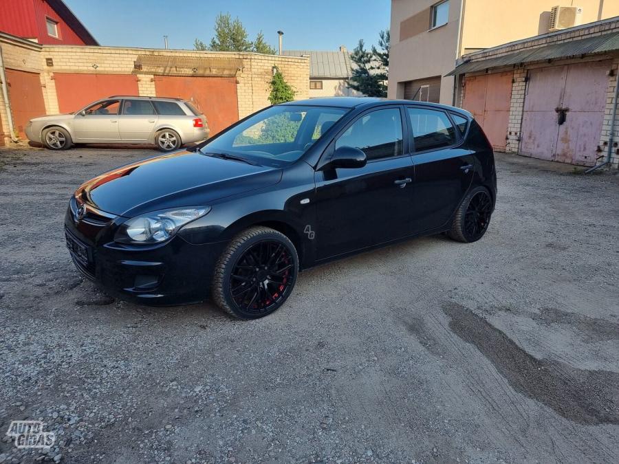Черный Хендай i30 2009 в Алитус, объемом двигателя 1.40 л и пробегом 161 тыс. км за 2199 €, фото 6 на AUTOMOTO.COM.LV