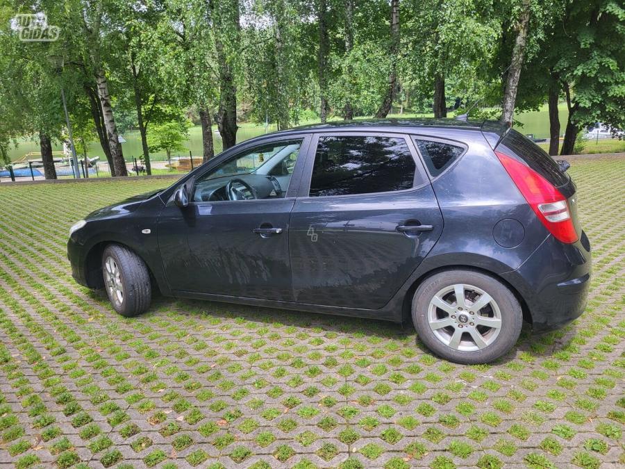 Черный Хендай i30 2009 в Игналина, объемом двигателя 1.60 л и пробегом 228 тыс. км за 2600 €, фото 1 на AUTOMOTO.COM.LV