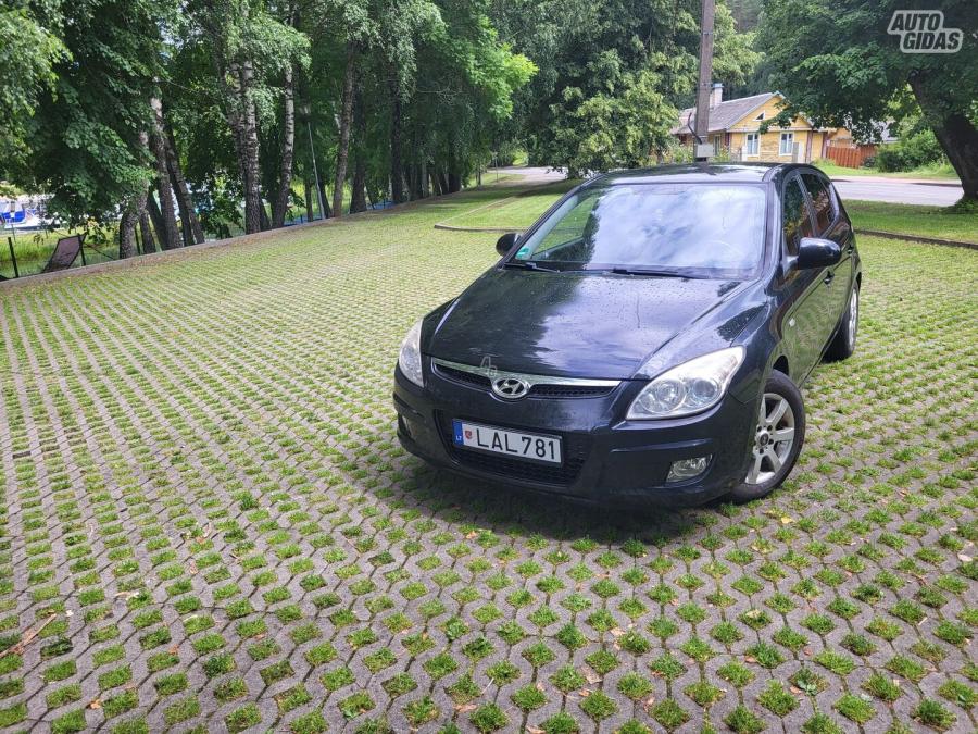 Черный Хендай i30 2009 в Игналина, объемом двигателя 1.60 л и пробегом 228 тыс. км за 2600 €, фото 3 на AUTOMOTO.COM.LV
