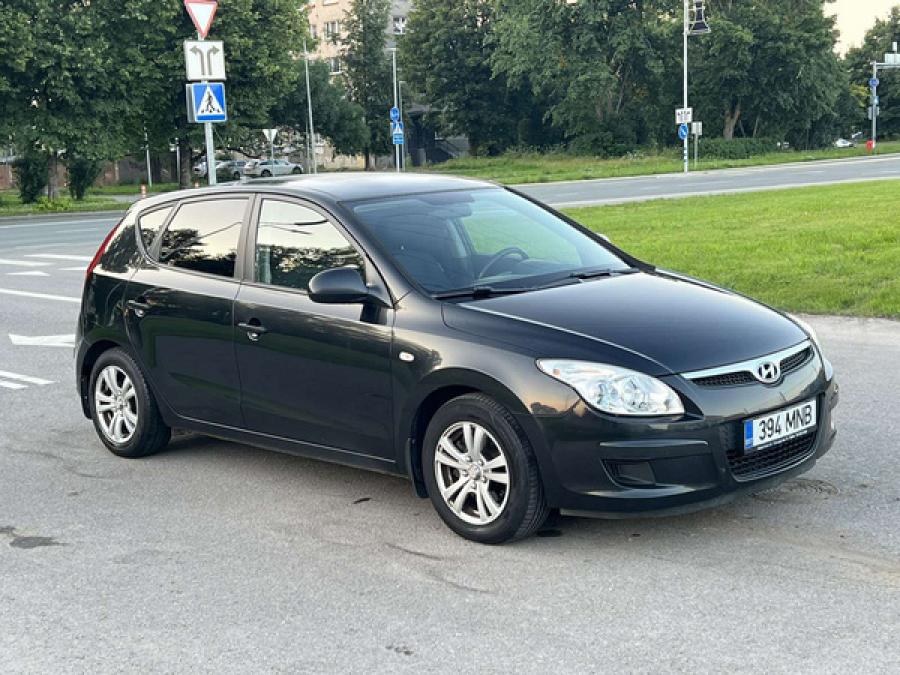 Черный Хендай i30 2009 в Нарва, объемом двигателя 1.60 л и пробегом 229 тыс. км за 1999 €, фото 4 на AUTOMOTO.COM.LV
