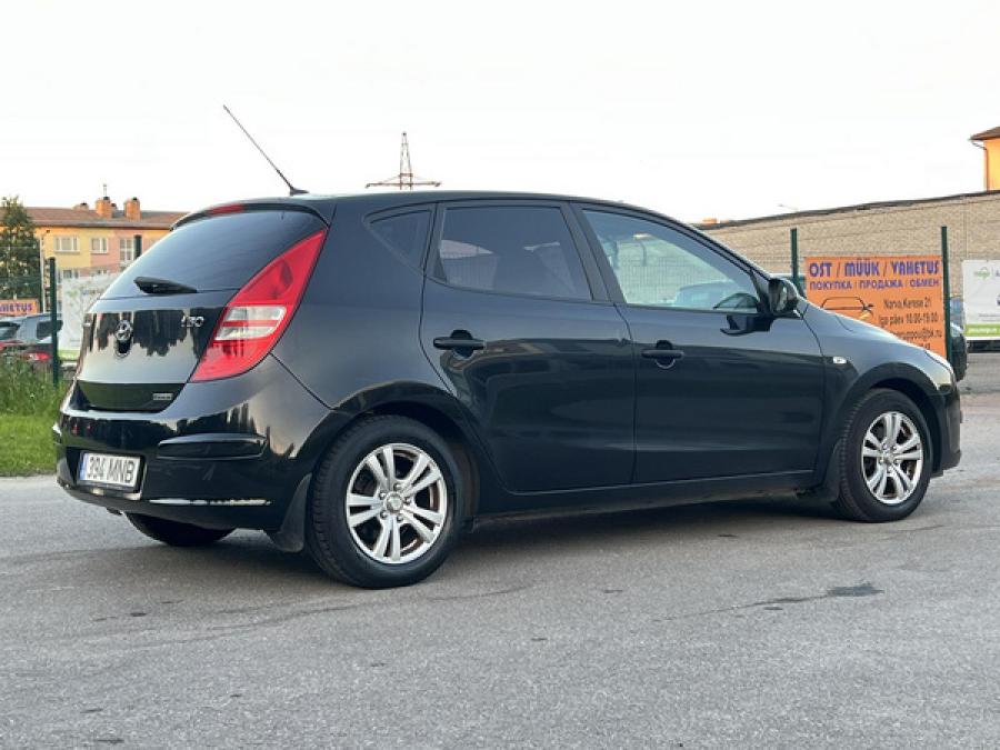 Черный Хендай i30 2009 в Нарва, объемом двигателя 1.60 л и пробегом 229 тыс. км за 1999 €, фото 8 на AUTOMOTO.COM.LV