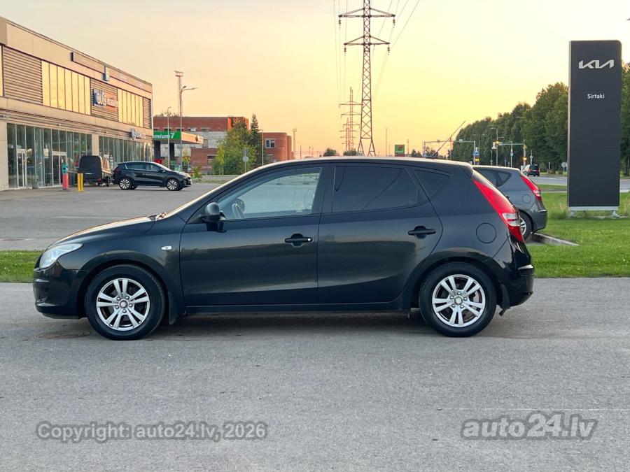 Черный Хендай i30 2009 в Нарва, объемом двигателя 1.60 л и пробегом 230 тыс. км за 1999 €, фото 12 на AUTOMOTO.COM.LV
