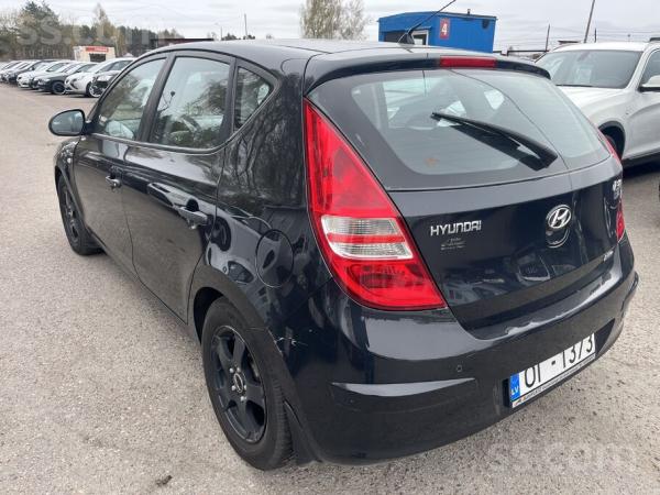 Черный Хендай i30 2010 в Рига, объемом двигателя 1.60 л и пробегом 0 тыс. км за 2950 €, фото 10 на AUTOMOTO.COM.LV
