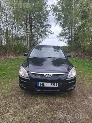 Черный Хендай i30 2010 в Елгава, объемом двигателя 1.60 л и пробегом 295 тыс. км за 1800 €, фото  на AUTOMOTO.COM.LV