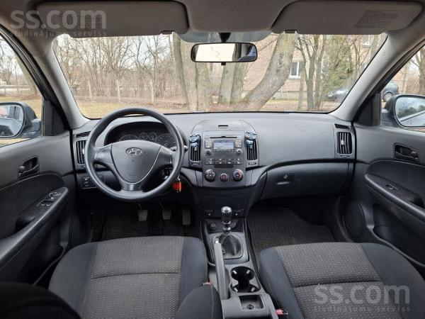 Черный Хендай i30 2010 в Елгава, объемом двигателя 1.60 л и пробегом 295 тыс. км за 1800 €, фото 7 на AUTOMOTO.COM.LV