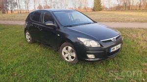 Черный Хендай i30 2010 в Рига, объемом двигателя 1.60 л и пробегом 175 тыс. км за 2500 €, фото 3 на AUTOMOTO.COM.LV