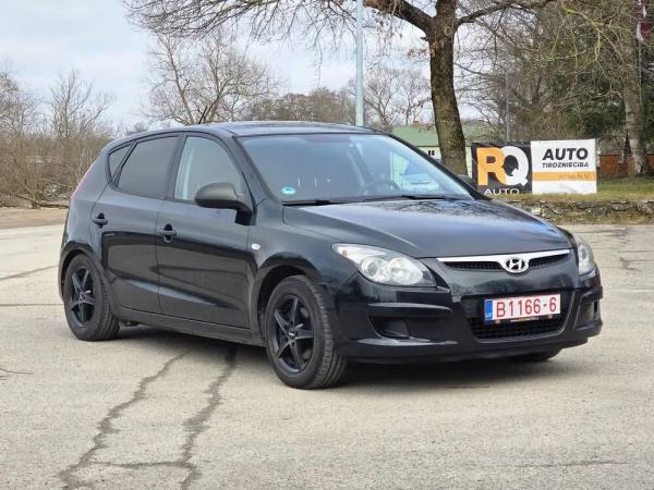 Черный Хендай i30 2010 в Гробиня, объемом двигателя 1.40 л и пробегом 149 тыс. км за 3500 €, фото 5 на AUTOMOTO.COM.LV