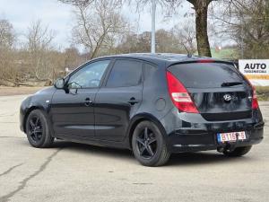Черный Хендай i30 2010 в Гробиня, объемом двигателя 1.40 л и пробегом 149 тыс. км за 3500 €, фото 10 на AUTOMOTO.COM.LV