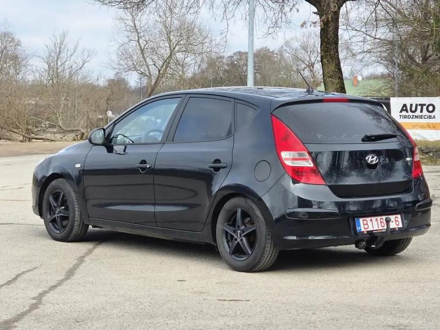 Черный Хендай i30 2010 в Гробиня, объемом двигателя 1.40 л и пробегом 149 тыс. км за 3500 €, фото 10 на AUTOMOTO.COM.LV