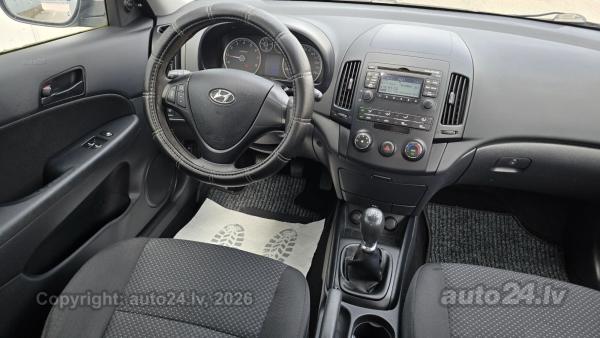 Черный Хендай i30 2010 в Тарту, объемом двигателя 1.40 л и пробегом 197 тыс. км за 2190 €, фото 5 на AUTOMOTO.COM.LV