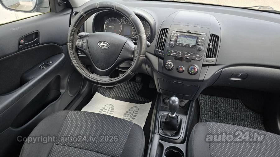 Черный Хендай i30 2010 в Тарту, объемом двигателя 1.40 л и пробегом 197 тыс. км за 2190 €, фото 6 на AUTOMOTO.COM.LV
