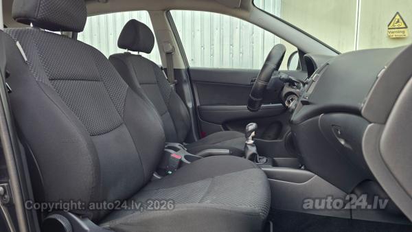 Черный Хендай i30 2010 в Тарту, объемом двигателя 1.40 л и пробегом 197 тыс. км за 2190 €, фото 6 на AUTOMOTO.COM.LV