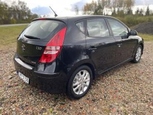 Черный Хендай i30 2011 в Цесис, объемом двигателя 1.60 л и пробегом 211 тыс. км за 3950 €, фото 4 на AUTOMOTO.COM.LV