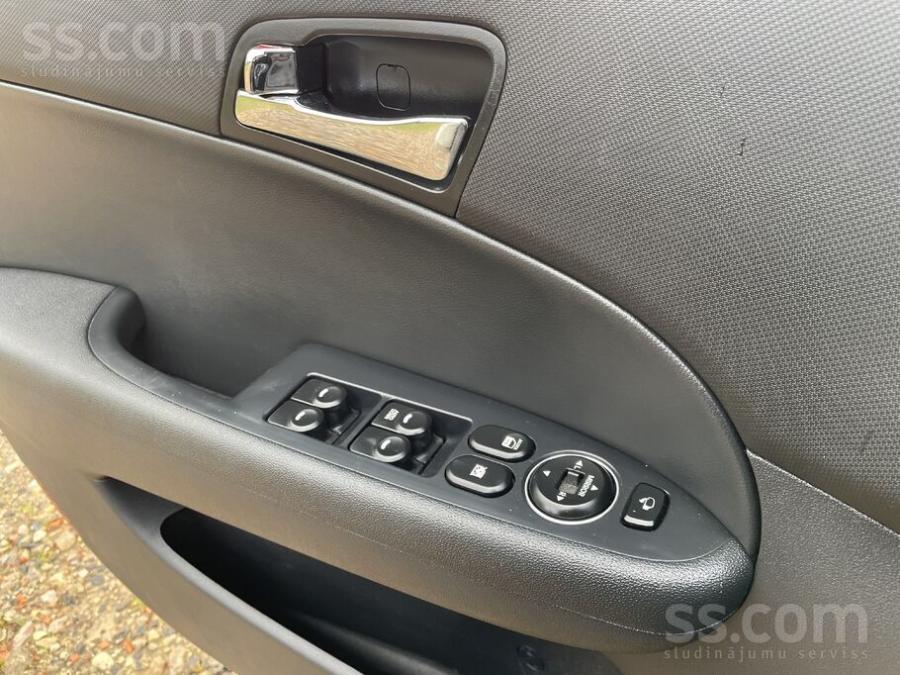 Черный Хендай i30 2011 в Цесис, объемом двигателя 1.60 л и пробегом 211 тыс. км за 3950 €, фото 7 на AUTOMOTO.COM.LV