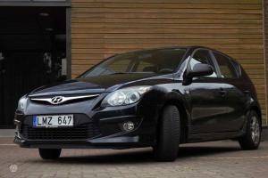 Melns Hyundai i30 2011 Trakai, ar dzinēja tilpumu 1.40 L un nobraukumu 149 tūkst. km par 3250 €, foto  vietnē AUTOMOTO.COM.LV