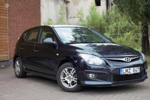 Melns Hyundai i30 2011 Trakai, ar dzinēja tilpumu 1.40 L un nobraukumu 149 tūkst. km par 3250 €, foto 3 vietnē AUTOMOTO.COM.LV