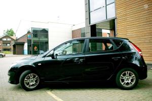 Melns Hyundai i30 2011 Trakai, ar dzinēja tilpumu 1.40 L un nobraukumu 149 tūkst. km par 3250 €, foto 5 vietnē AUTOMOTO.COM.LV