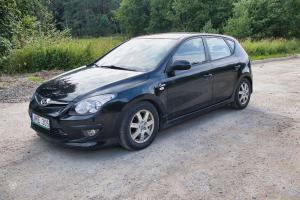 Черный Хендай i30 2011 в Вильнюс, объемом двигателя 1.58 л и пробегом 245 тыс. км за 1900 €, фото  на AUTOMOTO.COM.LV